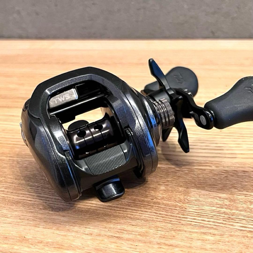 US DAIWA タトゥーラ 100H 6.3 右ハンドル