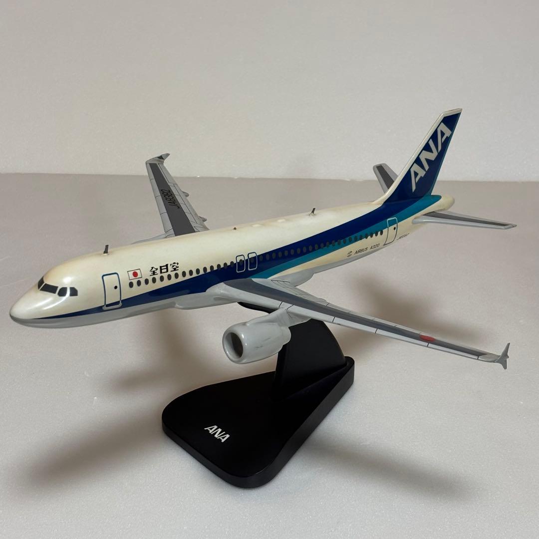 レア1/100 ANA全日空塗装　エアバスA320 JA8382