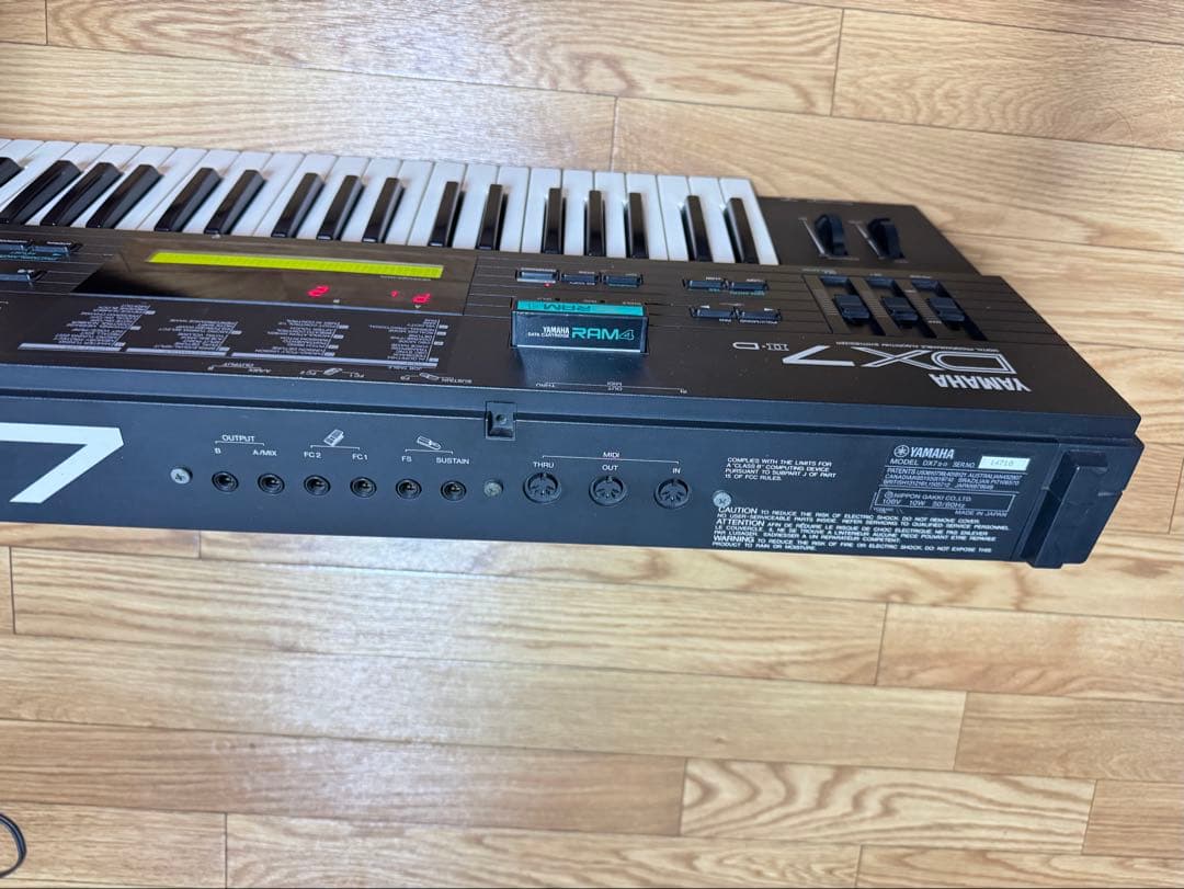 【値下げ中】YAMAHA DX7 IID シンセサイザー