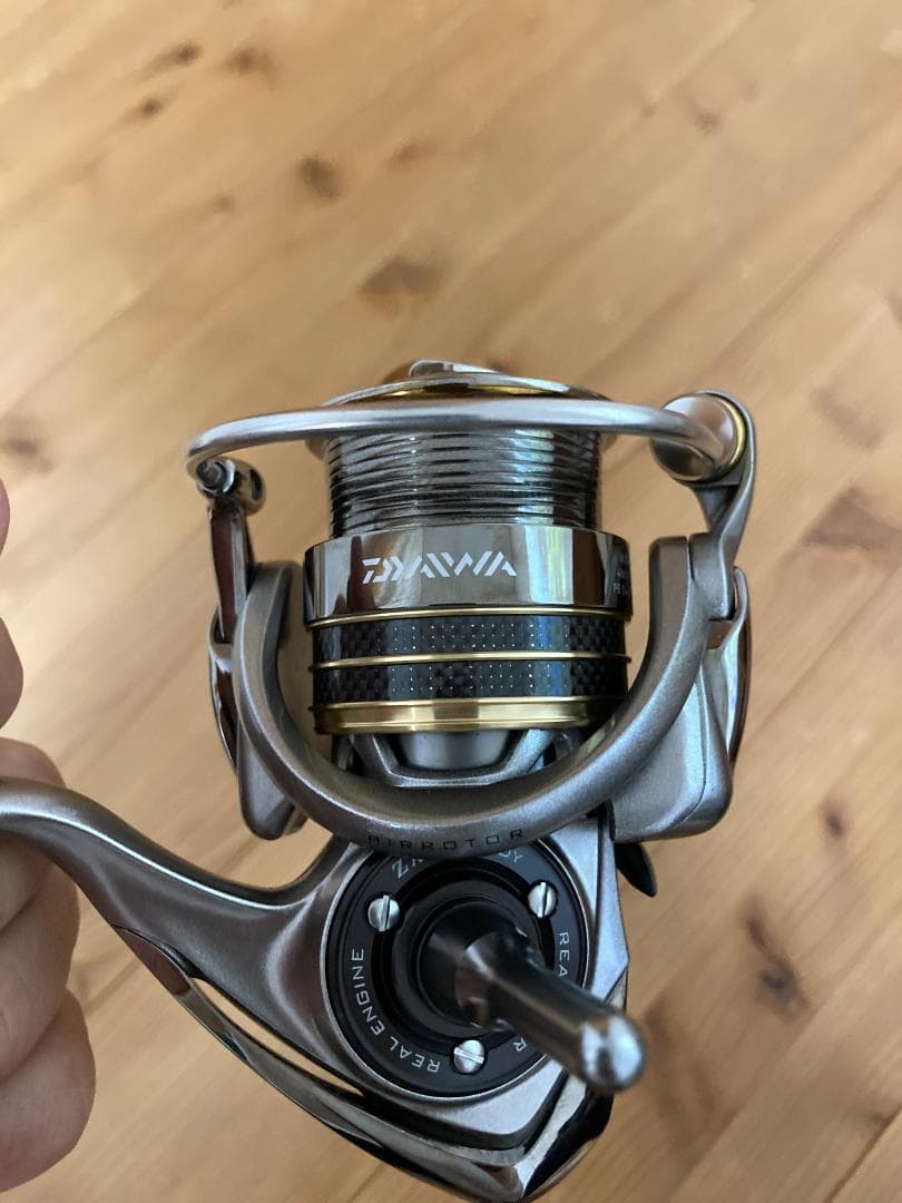 【値下げしました】DAIWA LUVIAS リール