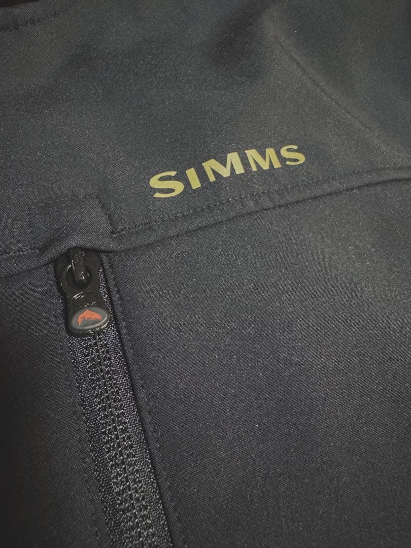 【極美品】SIMMS シムス 防寒ジャケット（Mサイズ・ブラック）