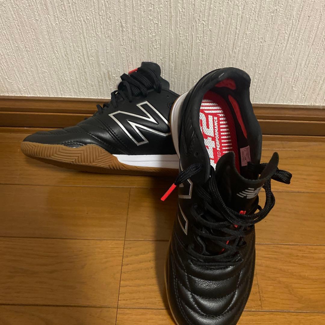 【即日発送可】フットサルシューズ　25cm New Balance