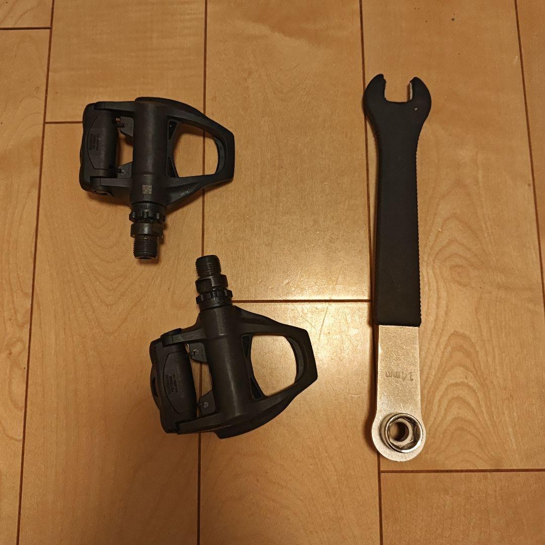 シマノ　SHIMANO　RC3　レッド　26.5　クリートペダル付き　ほぼ未使用