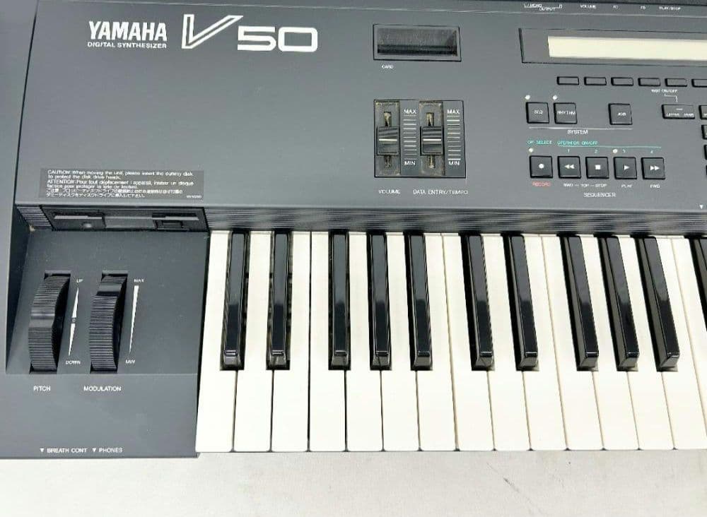 ヤマハ YAMAHA V50 シンセサイザー デジタル 61鍵盤ソフトケース付き