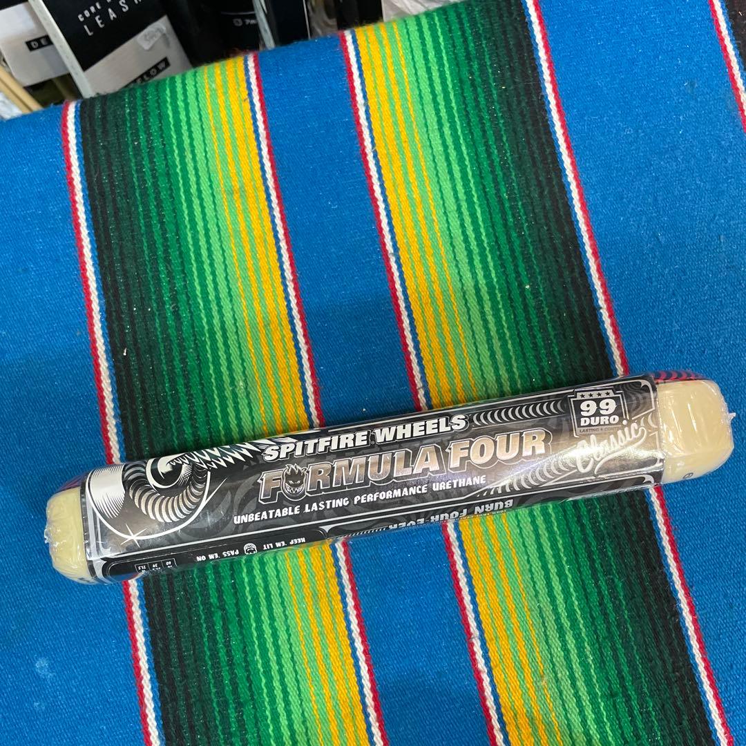 スケートボード SPITFIRE FORMULA FOUR Classic 60mm99a