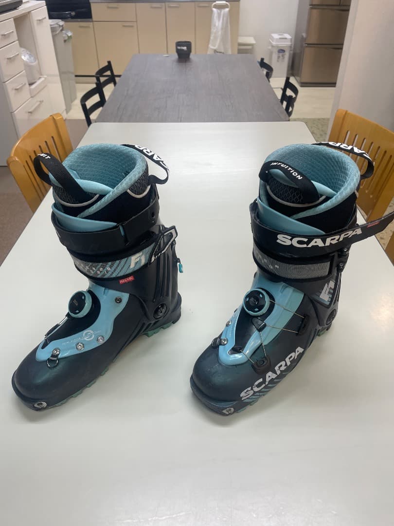 SCARPA F1 スキー用ブーツ 女性用