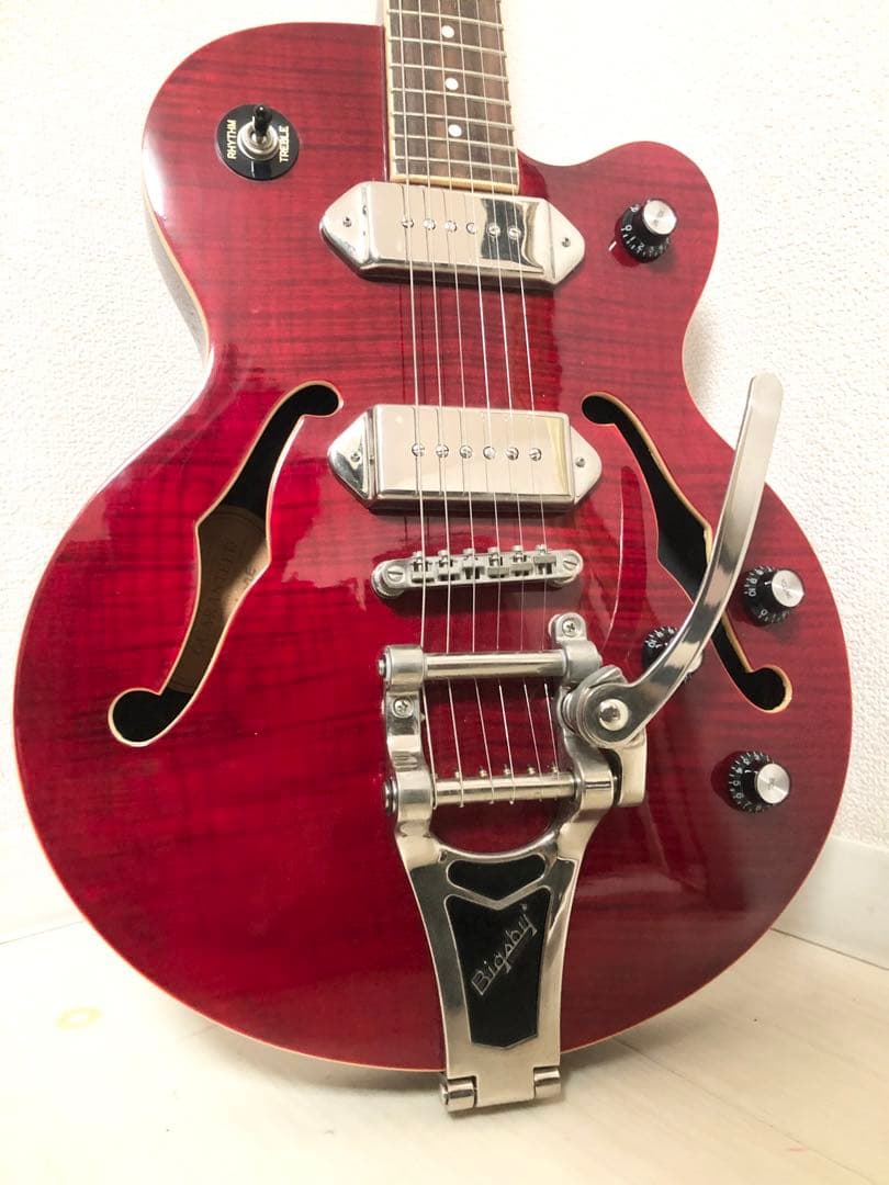 Epiphone エピフォン　セミアコ　ビグスビーアーム　ケース付き