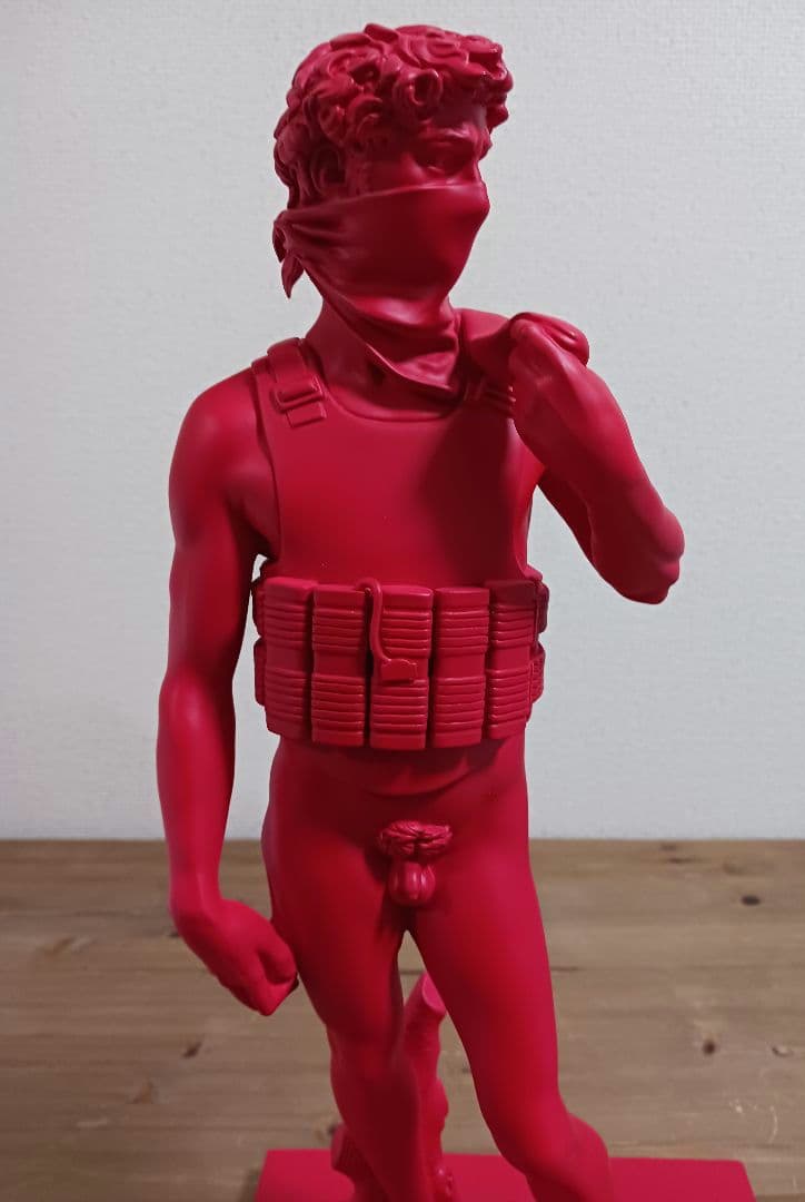 【新品!!】バンクシー フィギュア SUICIDEMAN(Red)