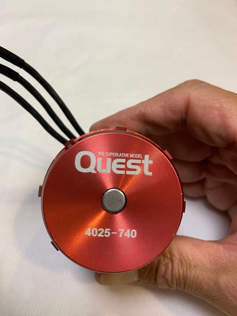 クエスト　Quest BLS4025-740KV E6-550スケール用モーター