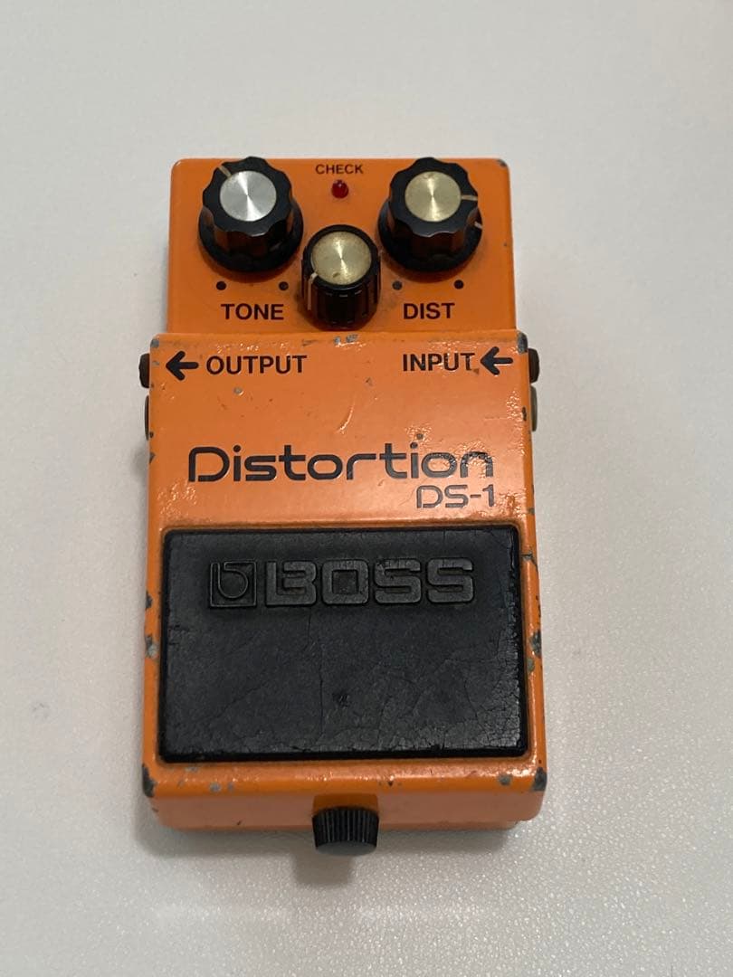 BOSS DS-1 ディストーションペダル　Made in JAPAN
