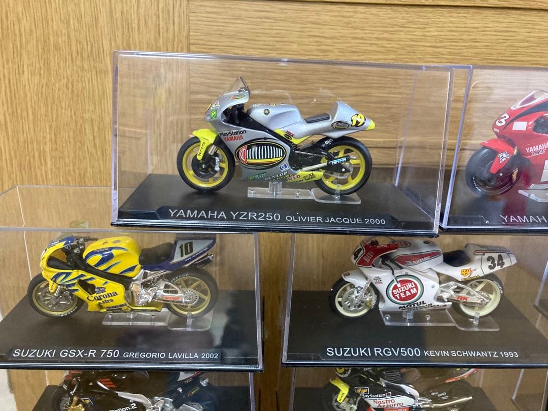 デアゴスティーニ隔週刊チャンピオンバイクコレクション　1/24スケール　ファイル