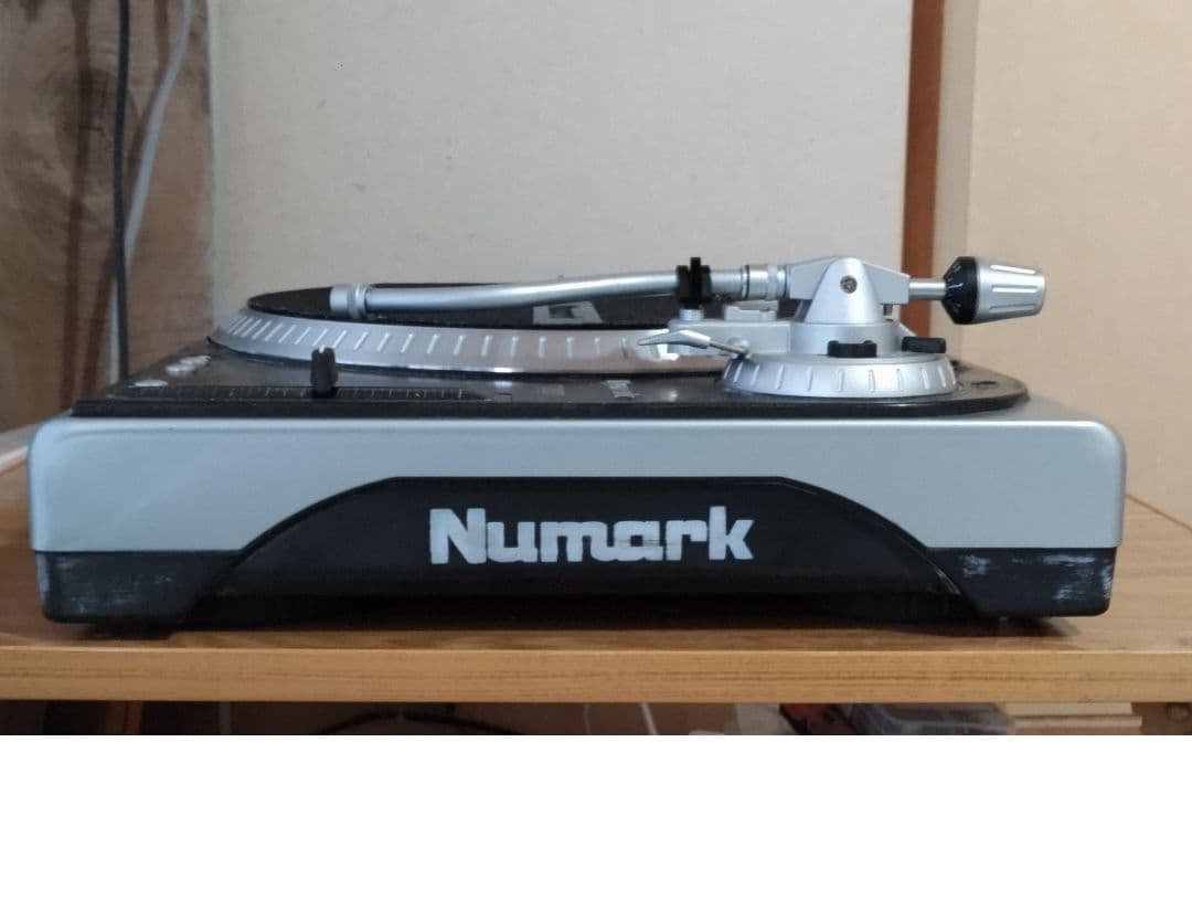 numark TT-200 ダイレクトドライブ ターンテーブル ①