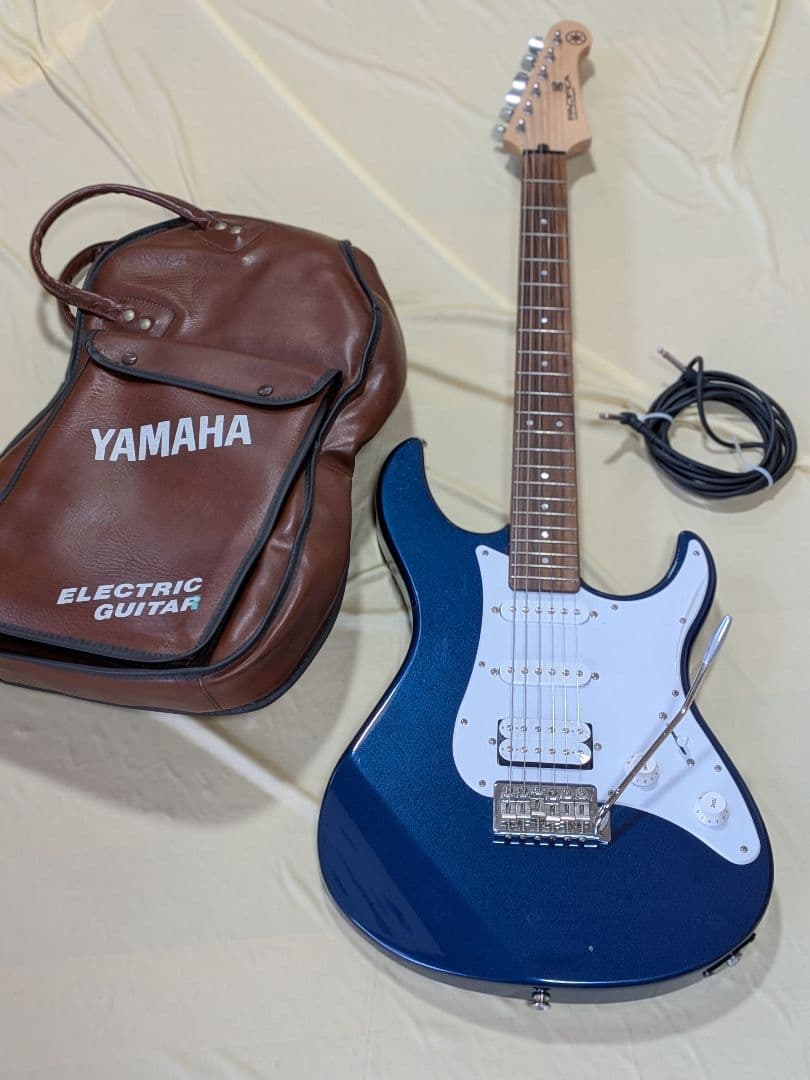 kazu美品Yamaha PACIFICA ギターブルーシールド ケース