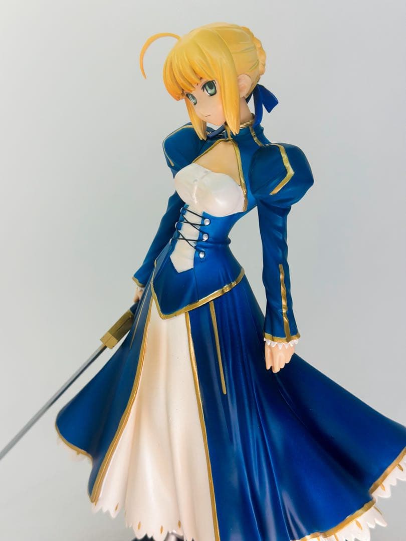 Fate stay night セイバー (1/6スケールフィギュア）