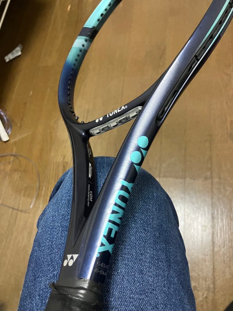 YONEX テニスラケット　イーゾーン 100インチ 300g G3