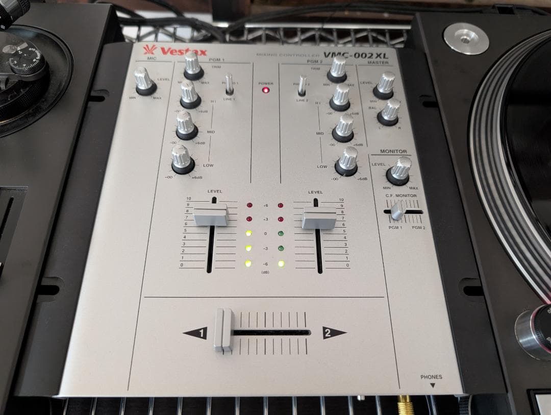 Vestax VMC-002XL DJミキサー 元箱あり リスニング使用のみ美品