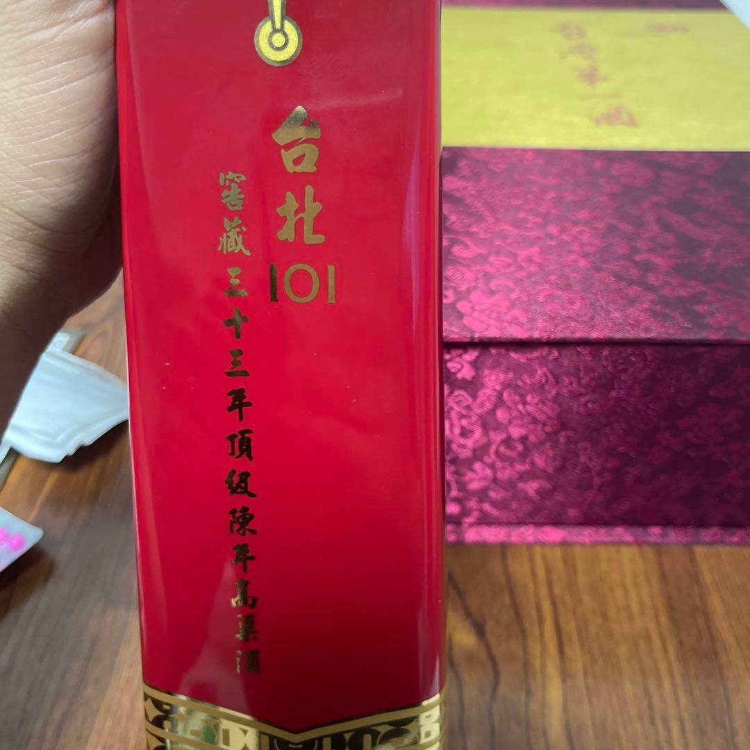 台湾第一酒台北101酒、59度、数限定販売