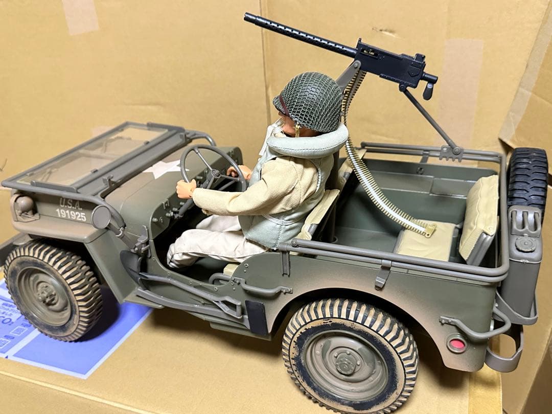 WILLYS JEEP 1/6サイズ　ジープ　フィギュア付き
