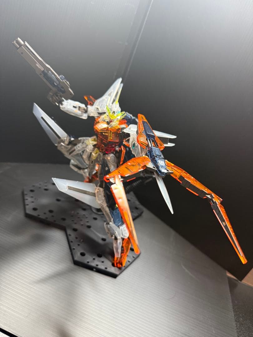 MG 1/100 ガンダムキュリオス ［クリアカラー］完成品