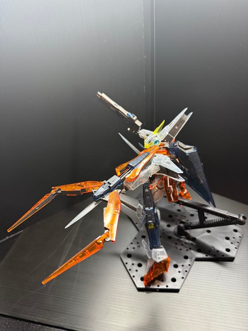 MG 1/100 ガンダムキュリオス ［クリアカラー］完成品
