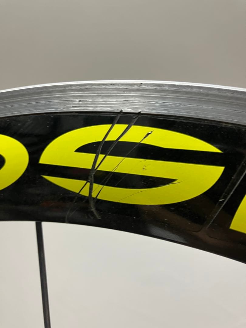 Mavic Cosmic carbone ssc フロントのみ