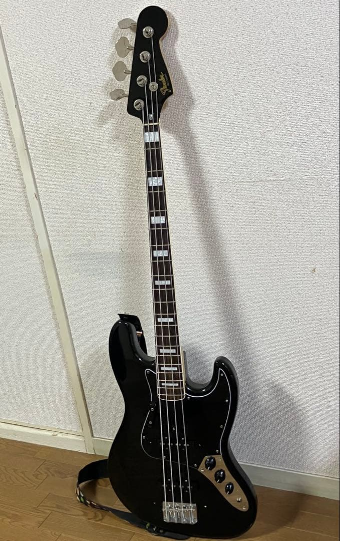 11/10までFender Japan 70s Jazzbass