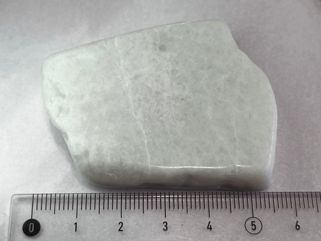 糸魚川 ✨　硬玉翡翠　原石　ジェダイド　タンブル