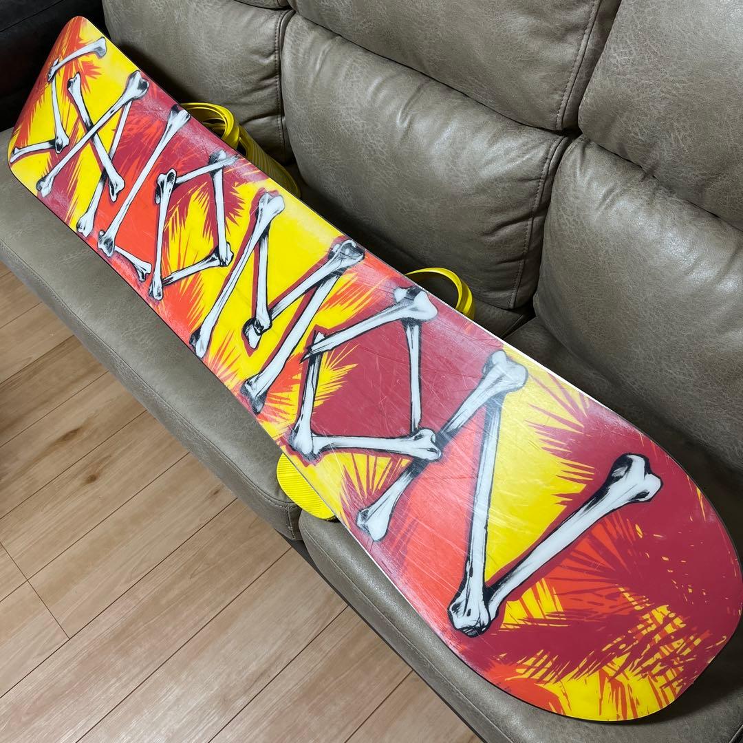 SALOMON SANCHEZ 155 × BURTON CARTEL M