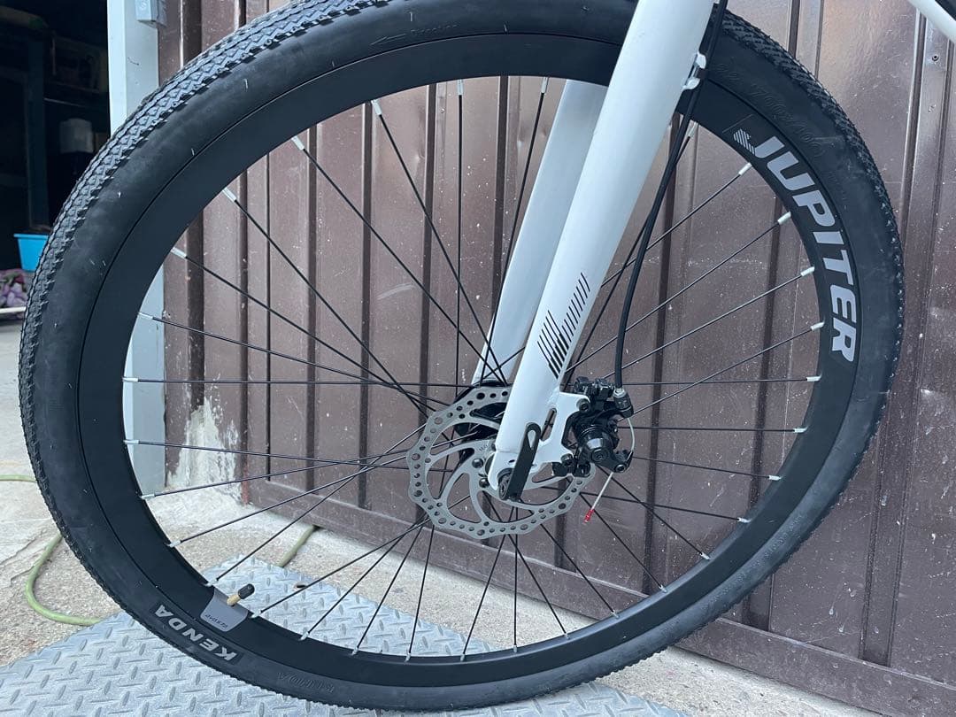 【引き取り限定】AVASTA Jupiter 700C変速アルミ自転車中古
