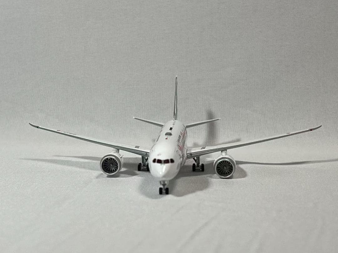 日本航空 JAL 1:400 Aviation B787-8 JA823J