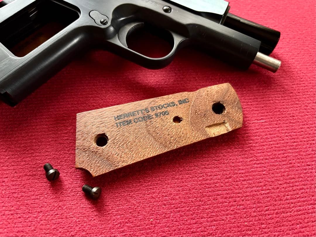 WA オフィサーズ45ACP 木製グリップ