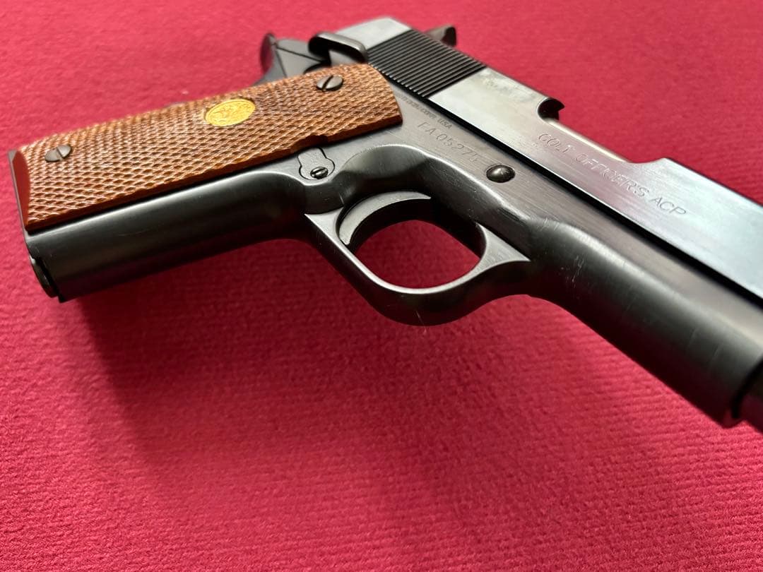 WA オフィサーズ45ACP 木製グリップ