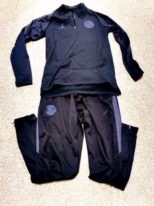 パリサンジェルマン×ジョーダン　コラボドリルトップ  上下セット　Mサイズ