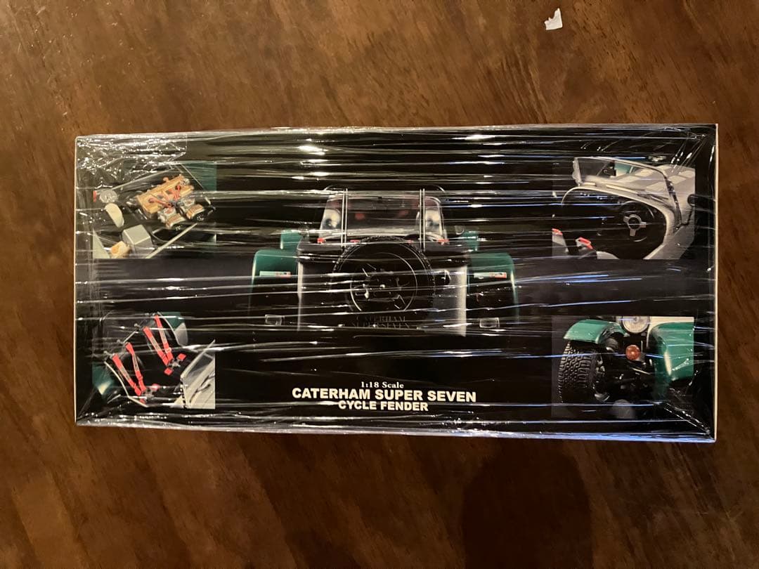 京商 1/18CATERHAM SUPER SEVEN CYCLE FENDER