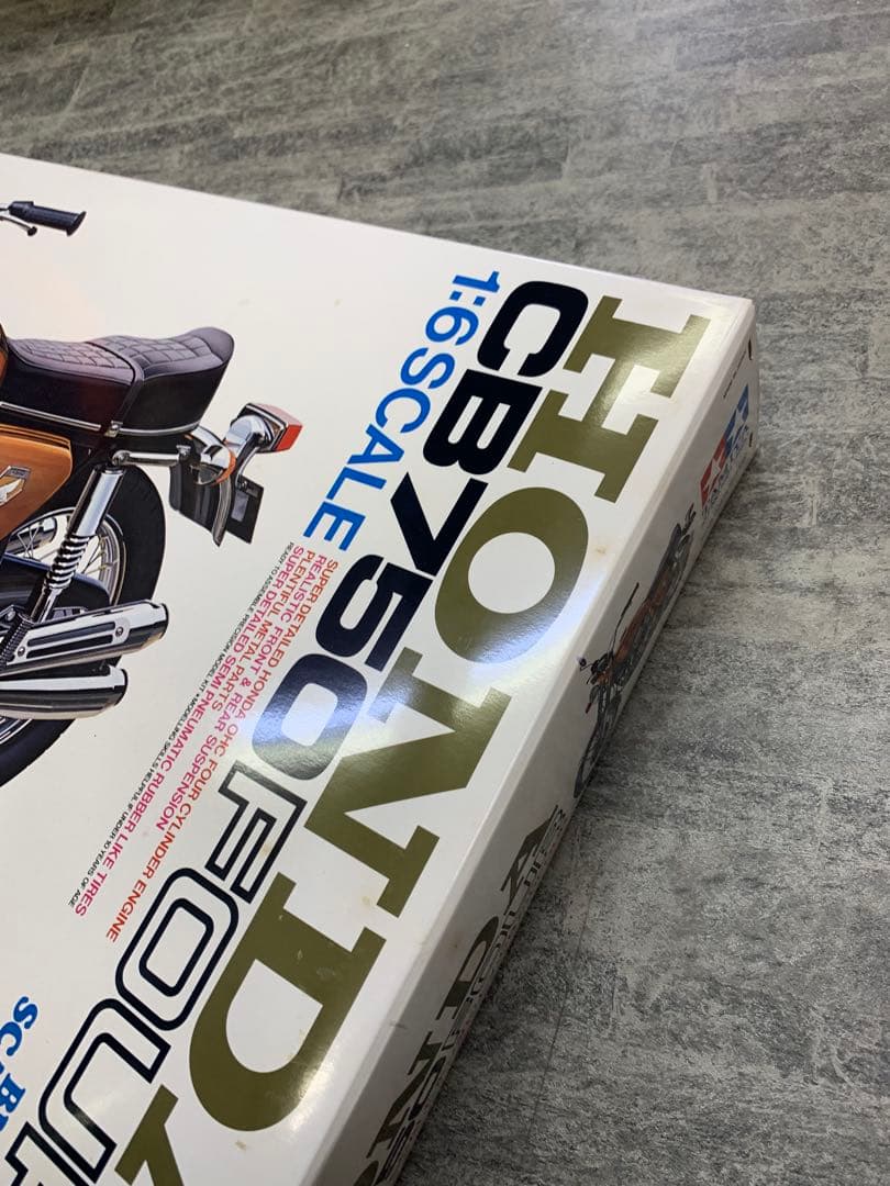 タミヤ　1/6ホンダ　ドリーム　CB750 FOUR 未組立