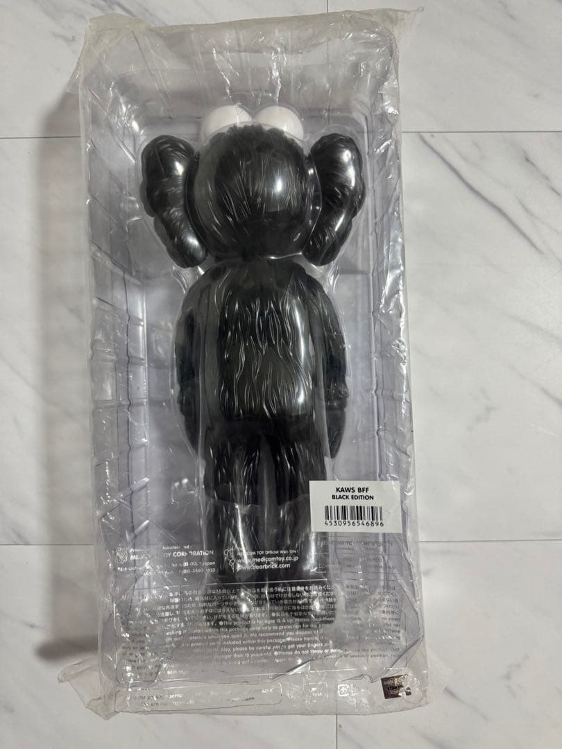 KAWS BFF MoMA BLACK EDITION 新品未開封