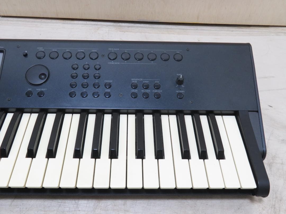 KORG コルグ シンセサイザー 61鍵 M50-61 現状品