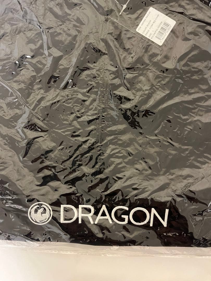 新品、未使用品　Dragon ジャケット　Lサイズ
