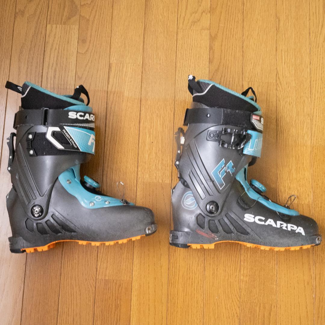 【値下げ】SCARPA　F1　27.5cm