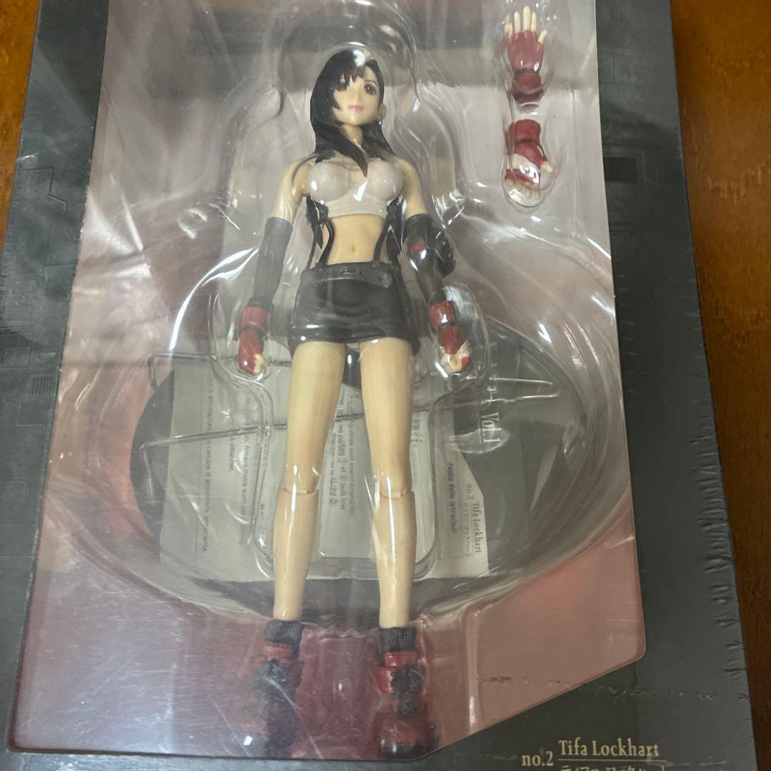 FINAL FANTASY VII Tifa Lockhart フィギュア