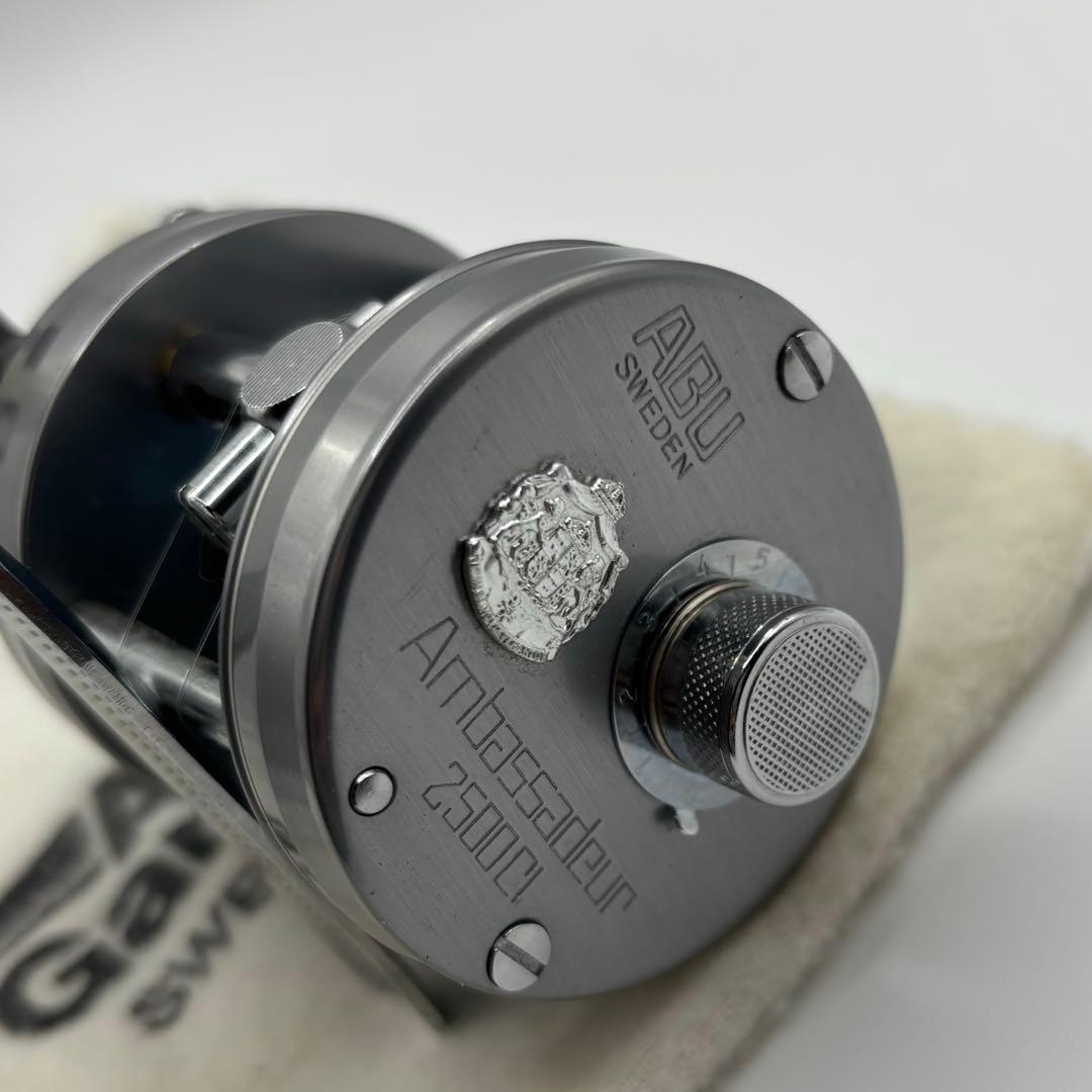 Vintage AbuGarcia Ambassadeur 2500CI リール