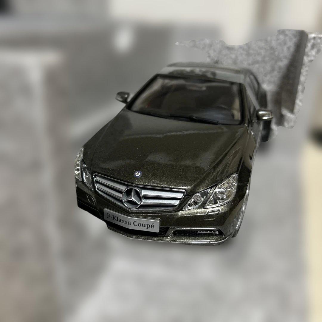 自動車 Norev Mercedes-Benz E klasse coupe 1:18