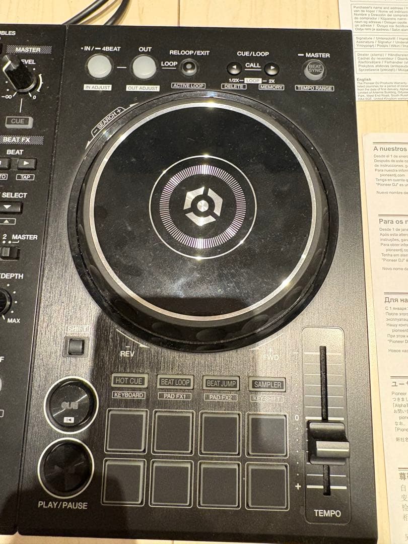 Pioneer DJ DDJ-400 コントローラーとスタンド