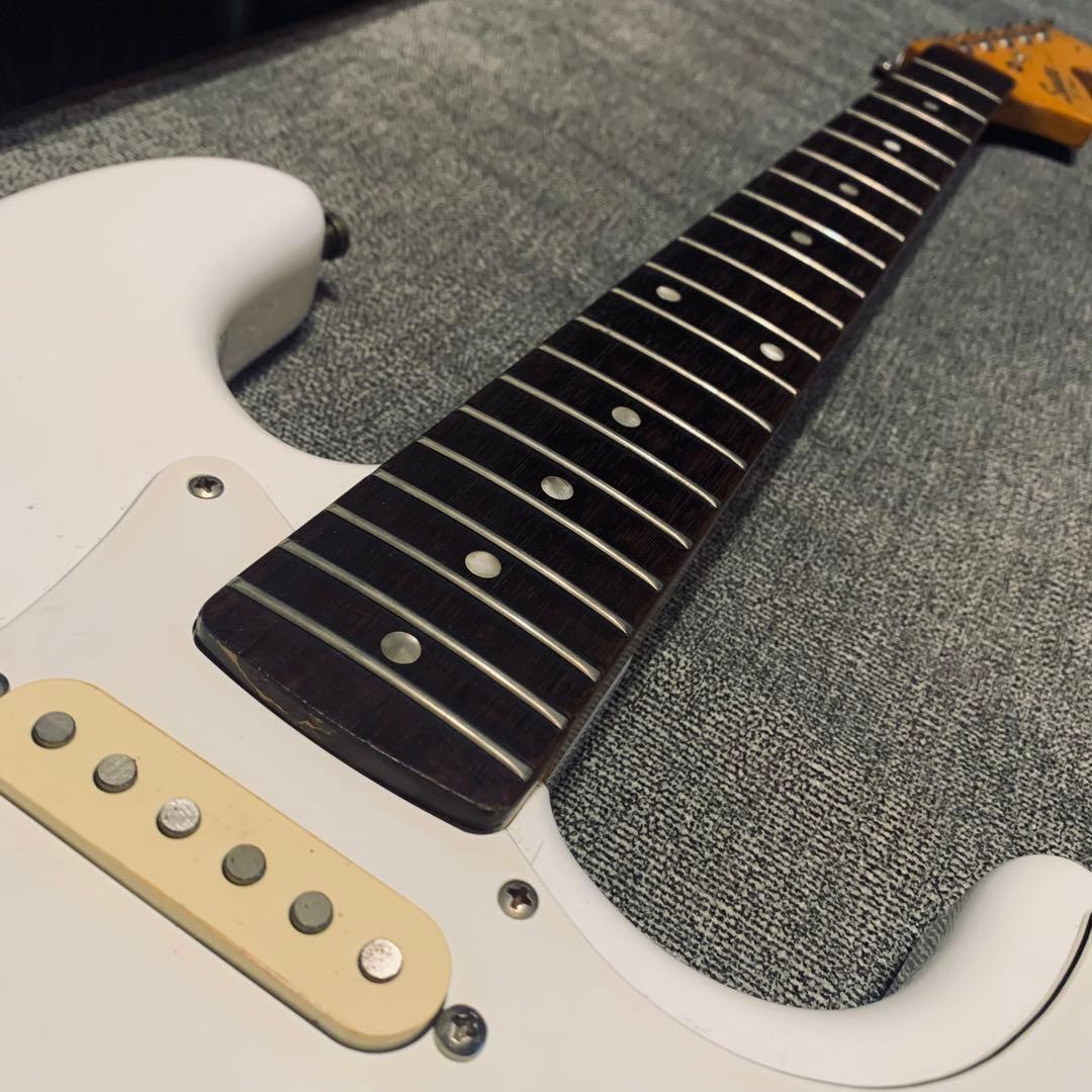 Squier by Fender Affinity ストラトキャスター 白