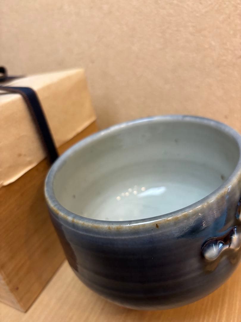 茶碗　呉須筒梅文　河井敏孝