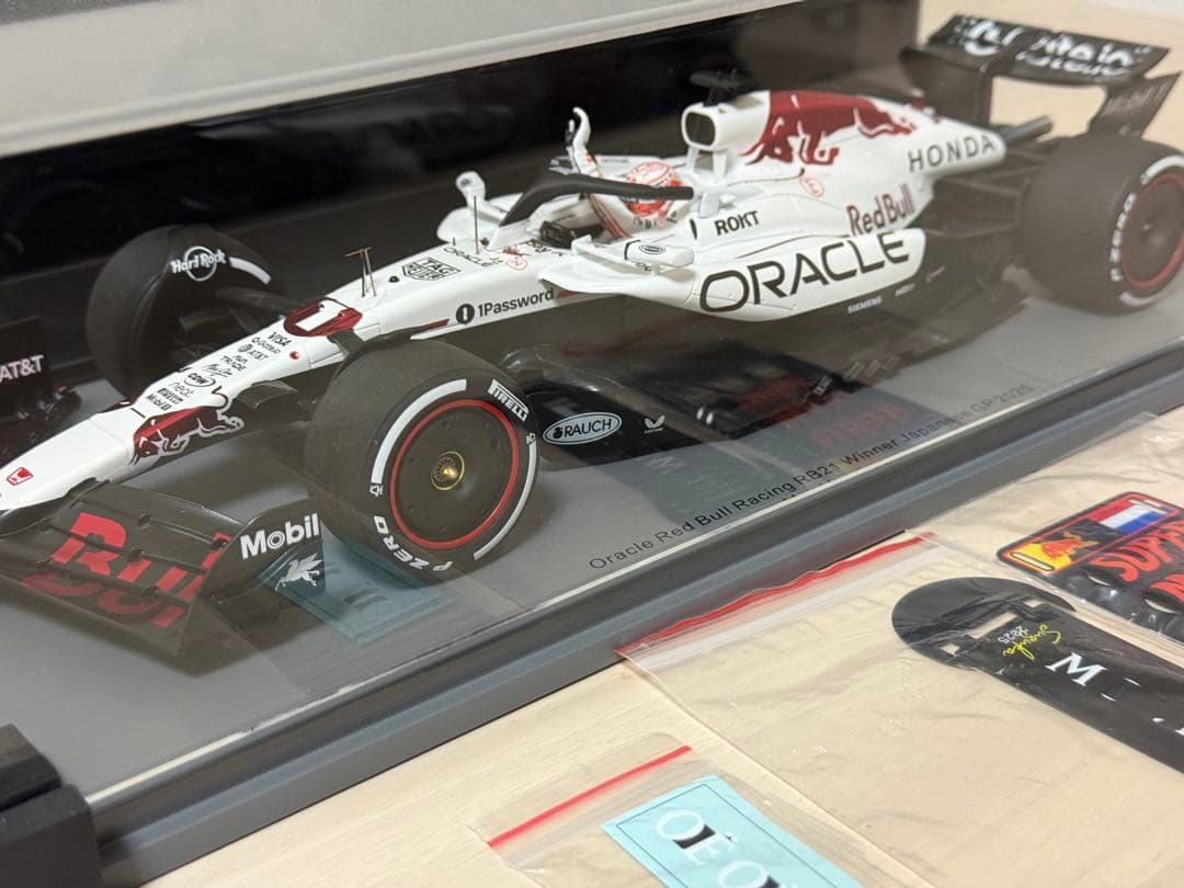 スパーク spark 1/18 RB21 2025日本GP M.フェルスタッペン