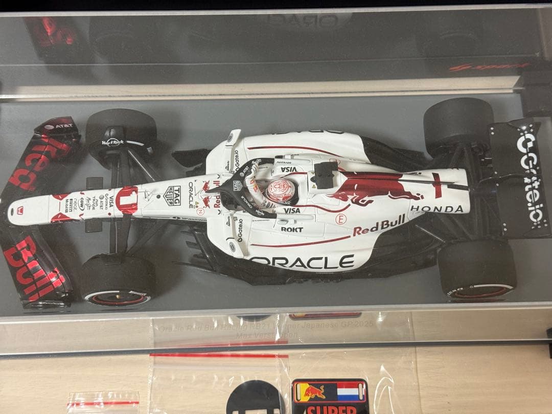 スパーク spark 1/18 RB21 2025日本GP M.フェルスタッペン
