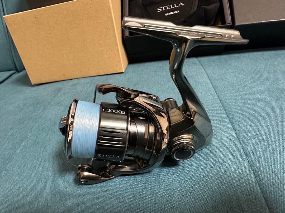 SHIMANO 22ステラC2000S スピニングリール