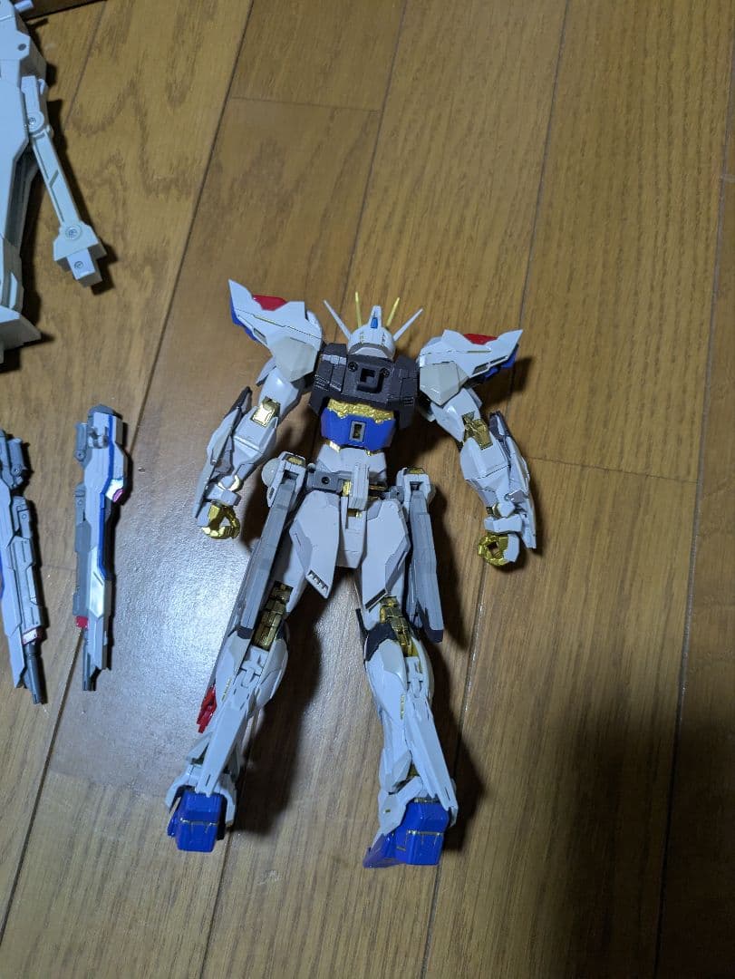 ストライクフリーダムガンダム　l　BUILD　+　光の翼オプション未開封
