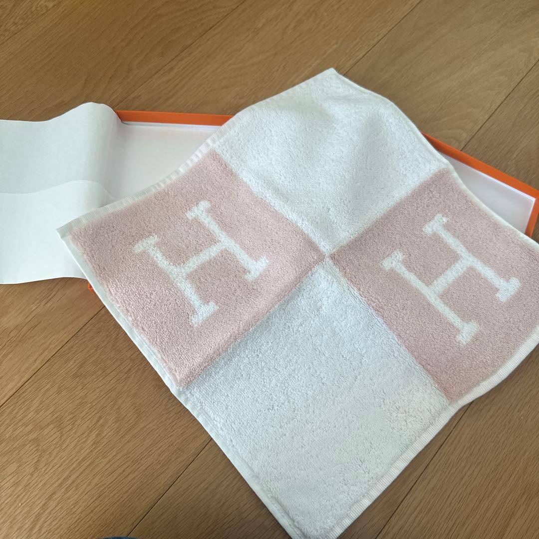 HERMES カレタオル　アヴァロン　ピンク